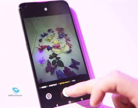 Mobile Первый взгляд на смартфон Tcl Plex герой среднего сегмента