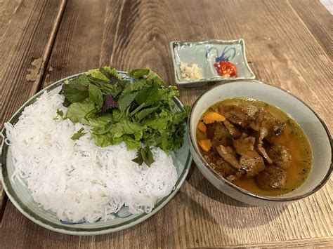 해바라기씨 발라먹는 행복 In 베트남