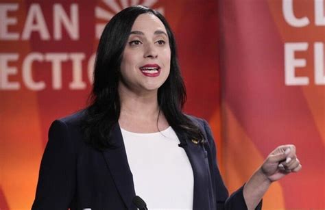 بالاترین آغاز کار یاسمین انصاری اولین زن دموکرات ایرانی‌تبار در کنگره