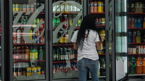 El Círculo Sin Fin Del Consumo De Refresco Un Mexicano Toma En Promedio 150 Litros Al Año Infobae