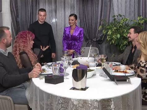 Петя Буюклиева не спира да дразни всички с участието си в Черешката на тортата