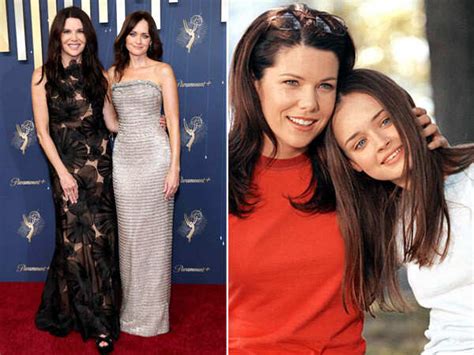 Photos Gilmore Girls Lauren Graham And Alexis Bledel Make A