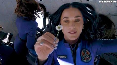 Joe Rogan Roast Katy Perry Over Blue Origin Space Flight Daily Telegraph