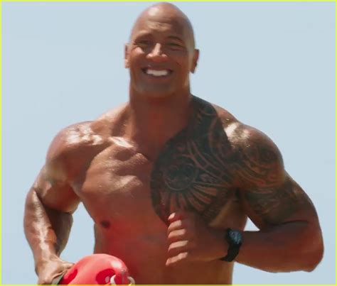 Zac Efron The Rock S Baywatch Trailer Has So Many Sexy Shirtless Moments Watch Now Photo