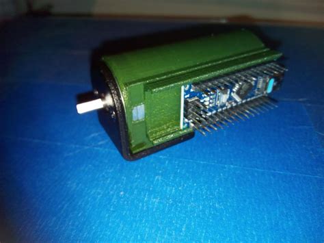 mécanique et structure du servomoteur à rotation continue i²c