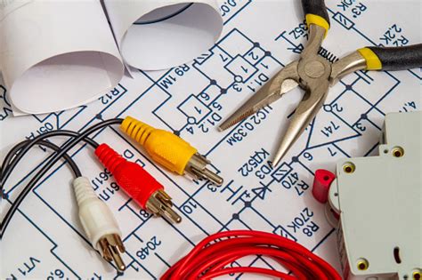 엔지니어링 프로젝트를위한 주택 개념을 구축하는 전기 다이어그램 및 금속 집게 0명에 대한 스톡 사진 및 기타 이미지 0명 개발 건설 산업 Istock