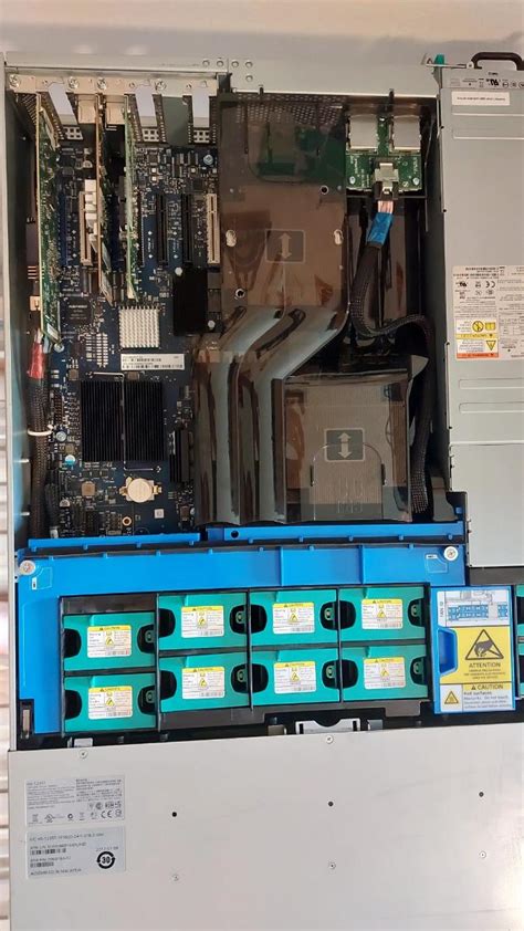 Ibm Server 128 Gb Ddr3 Eec 11x 3tb Hdd 1x 200gb Ssd 2x Xeon E5620