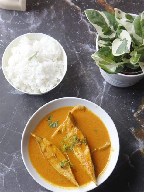 Pomfret Fish Curry With Coconut Milk Flavours Of My Kitchen
