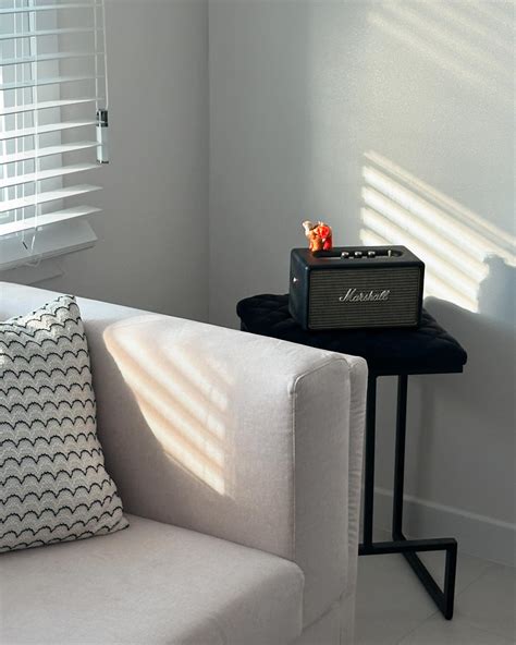 제나홈 작은집인테리어 1인가구 제품제공 겨울에도 선크림은 필수죠 겨울철엔 피부가 특히 건조해져서 선크림 잘못 바르면 피부가 갈라지고 화장이 다 뜨는데 이런