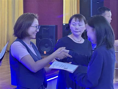 Дорноговь Сайншанд Дорноговь Сайншанд нэгдүгээр сургууль