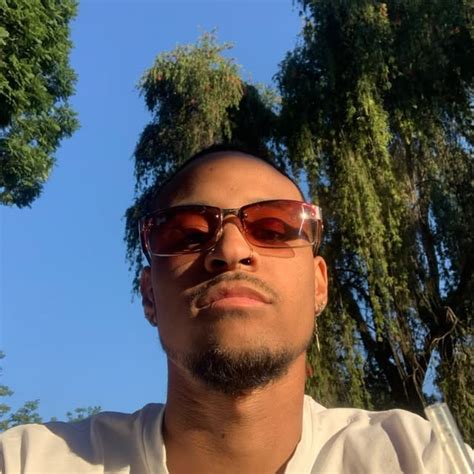 Kiren Kirenn On Threads