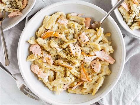 Massa Com Salmão E Natas Ruralea