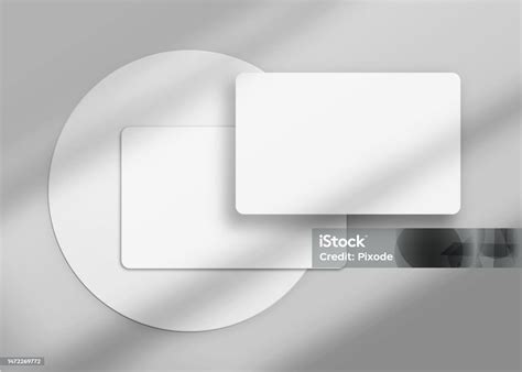 클리핑 경로가 있는 현대적인 명함 모형 템플릿입니다 프리젠 테이션 브랜딩 기업 정체성 광고 개인 문구류 그래픽 디자이너 프리젠 테이션을위한 모형 디자인 3d 렌더링 모형에
