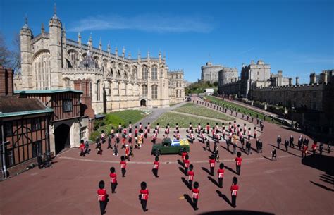 Where Does King Charles Iii Live Is It Buckingham Palace News Uk