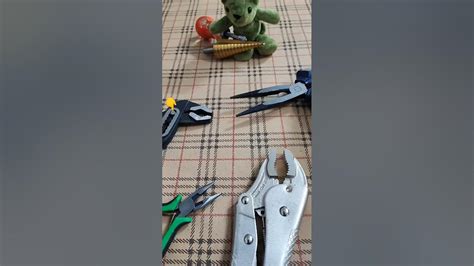 هم خانومی هم دافی زیر سن قانونی هم دافی 😂 طنز مکانیکی چالش Youtube