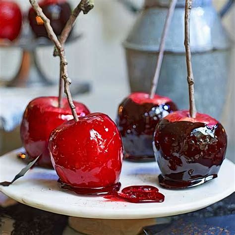 Halloweenowe Jabłka Toffi Przepis Mojegotowanie Pl