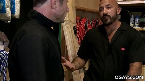 Cleaning Employees Fucking At Work XNXX LGBT