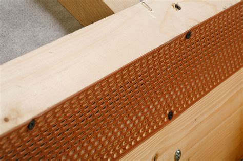 Карнизная решетка DR 100 — Хатка
