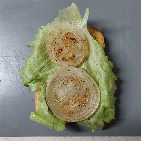 집에서 로스트 비프 샌드위치 만들기