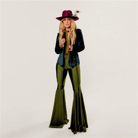 Lainey Wilson Reveals How Bell Bottoms Became Her Signature 60 Off