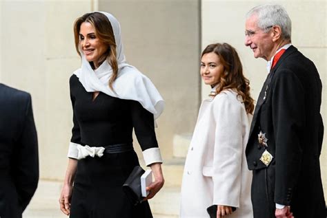 اطلالة الملكة رانيا في أول إفطار رمضاني مجلة الجميلة