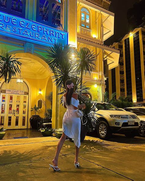 イェリさんのインスタグラム写真 イェリinstagram「blueelephant 🐘 밥먹으러 갔다가 착해져서 나오는