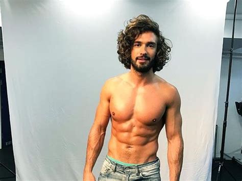 British Health Coach And Television Personality Joe Wicks Lpsg