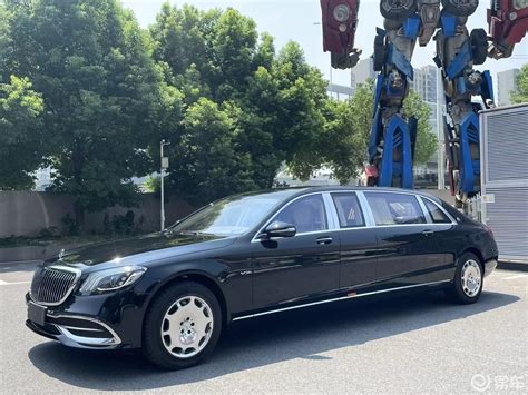 迈巴赫s级后车门结构经过了重新设计易车