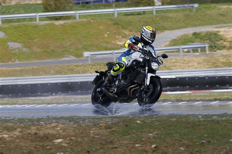Metzeler Roadtec 01 Test 2016 - Testbericht