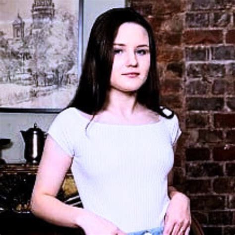 Violet Starr – Biography Wiki 360