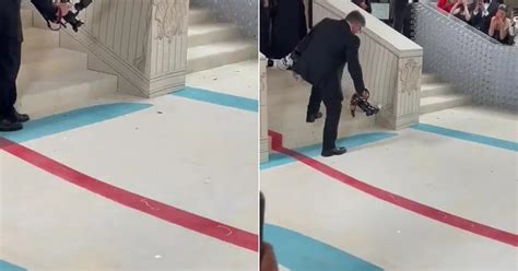 Met Gala 2023 Una Cucaracha Sorprende Y Es Aplastada En Plena Alfombra Roja Infobae