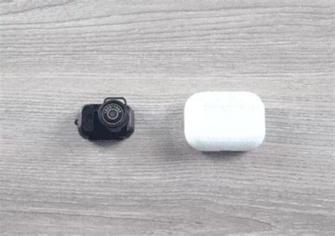 عکس کوچکترین و سبک‌ترین دوربین عکاسی جهان؛ فقط ۱۷ گرم