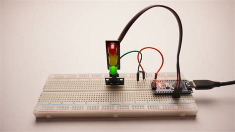 implementasi dan pemrograman arduino untuk simulasi lampu lalu lintas anakbisa