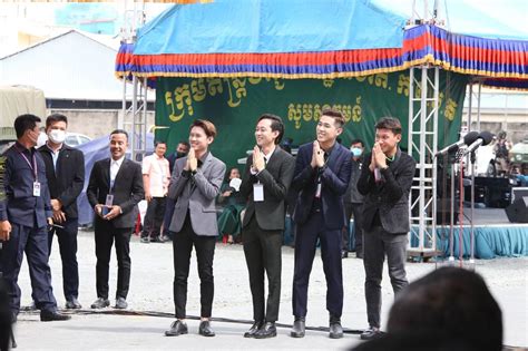 សម្តេចតេជោ ហ៊ុន សែន ផ្តាំទៅអ្នកវិភាគរត់ចោលស្រុកថា ឯកឧត្តម ហ៊ុន ម៉ានី