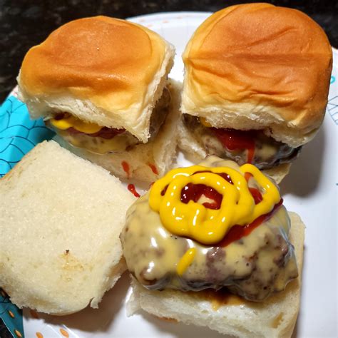 Homemade Mini Cheeseburgers Rdecentfoodporn