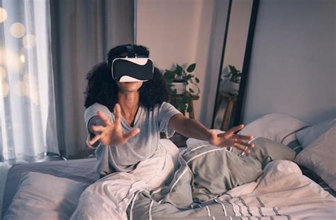 Premium Photo Woman Bed And Vr Game In Night Home And Online In