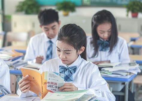 Teen Break Learning Picture And Hd Photos Free Download On Lovepik