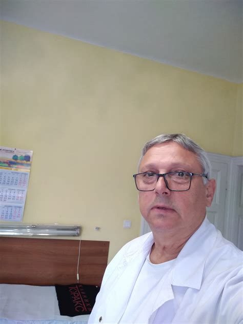 Д р Дамян Цанев Хирург София Супердок