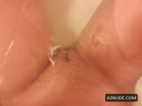 Sarah Hyland Nude Staggering Photos Aznude