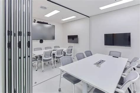 화이트톤 깔끔한 60평 사무실 인테리어 송파구 문정동