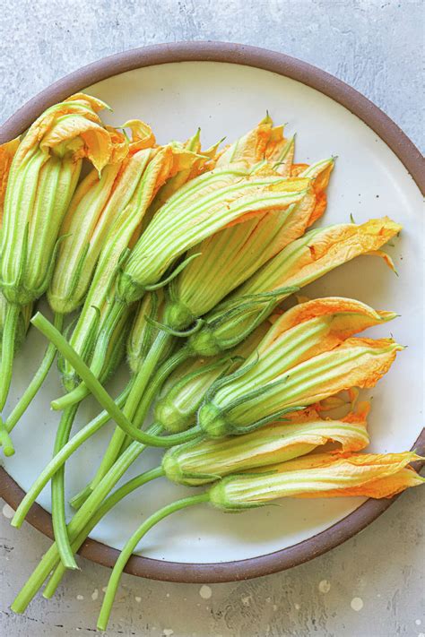 Recipe Amisha Gurbanis Stuffed And Fried Squash Blossoms
