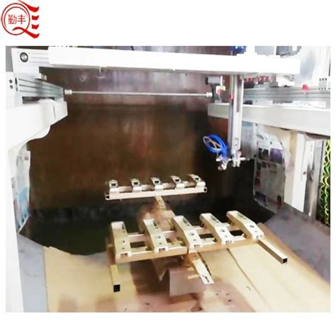 Chrome Automatic Electric Spray Paint Machine For Golden Colorsilver