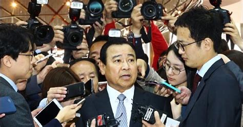 검찰 성완종 리스트 이완구 전 총리에 징역 1년 구형