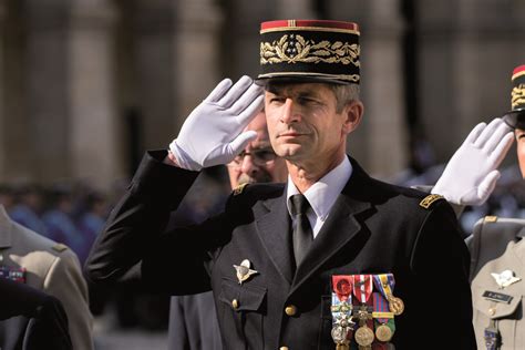 Denis Favier Général 5 étoiles Et Jurassien Numéro 39