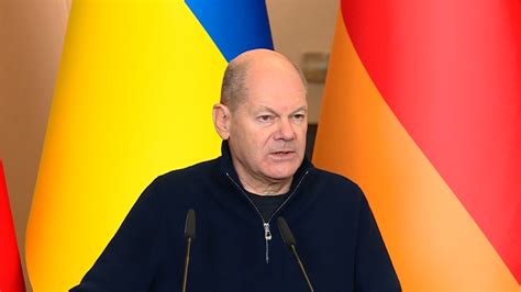 Підтримка України не має впливати на інші витрати Німеччини Шольц