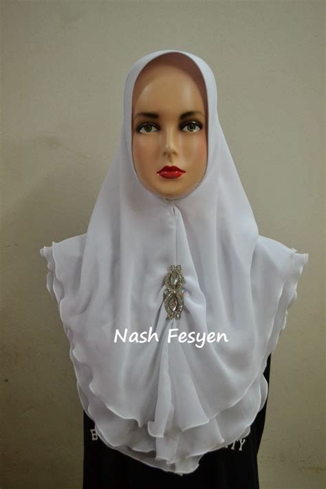 Nash Fesyen Tempah Tudung Putih