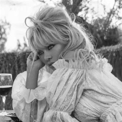 New Throwback Photos Of Pamela Anderson Released Ahead Of Intimate And