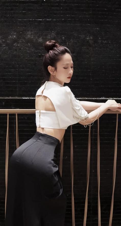 100 Hình ảnh Lê Bống Mới Nhất Cực Sexy Với Những Bộ Bikini