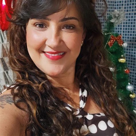 Nara Kelly On Reels Facebook