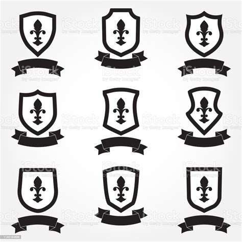 방패 아이콘 세트입니다 플 뢰 르 드리스 기호와 세련 된 리본이 다른 쉴드 모양 전 령 왕실 디자인입니다 벡터 일러스트입니다 경호에 대한 스톡 벡터 아트 및 기타 이미지